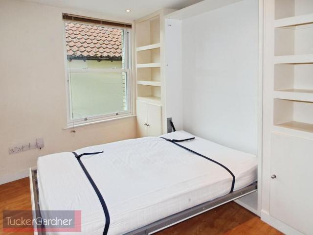 Studio to rent