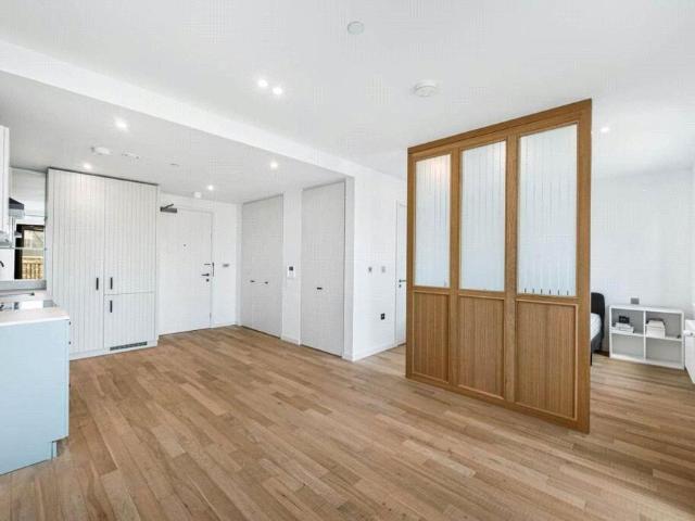 Studio to rent