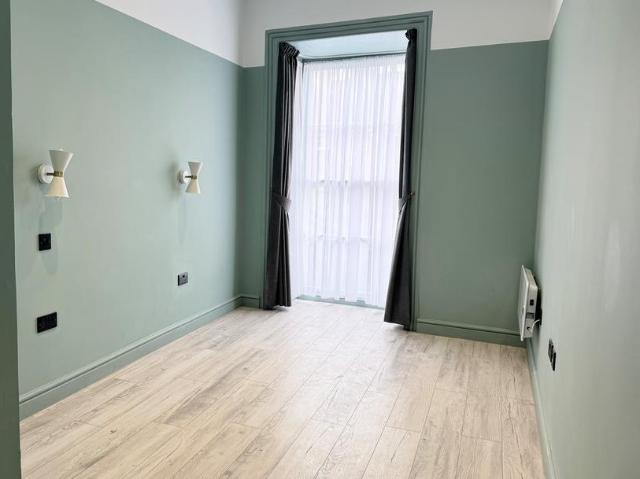 Studio to rent