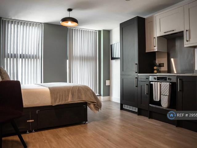 Studio to rent