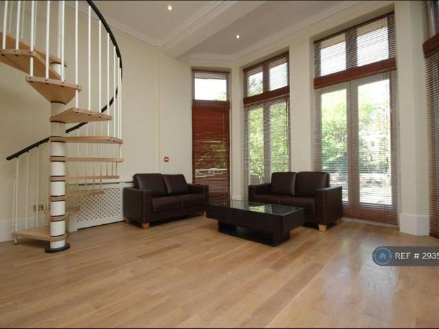 Studio to rent