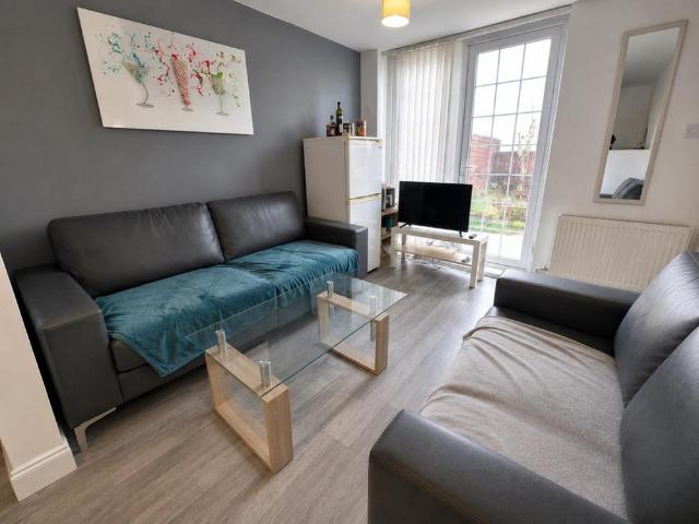 Studio to rent