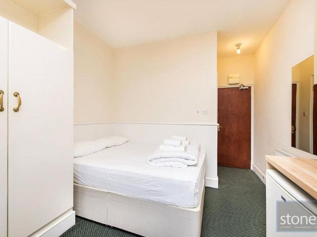 Studio to rent