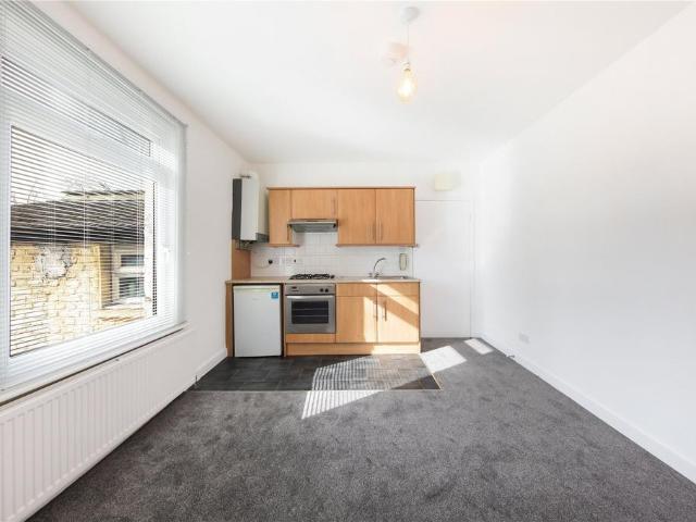 Studio to rent