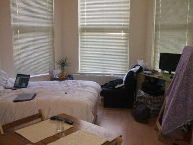 Studio to rent