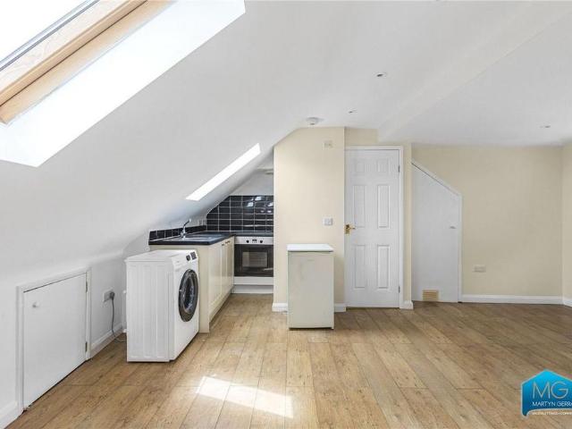 Studio to rent