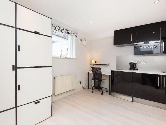 Studio to rent