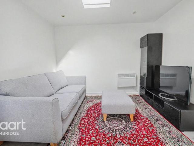 Studio to rent