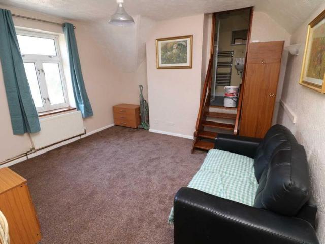 Studio to rent