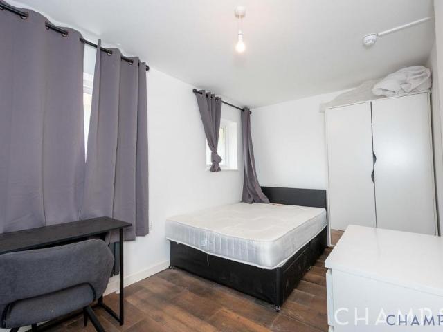 Studio to rent