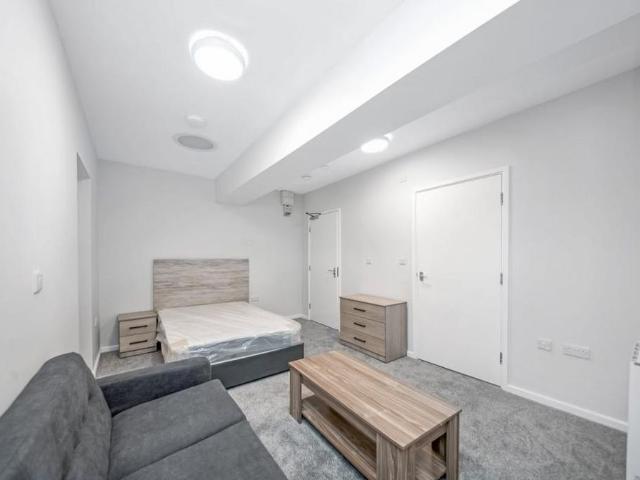 Studio to rent