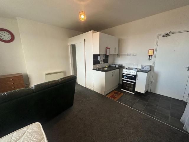 Studio to rent