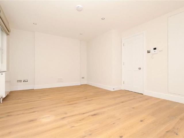 Studio to rent