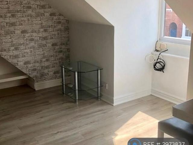 Studio to rent
