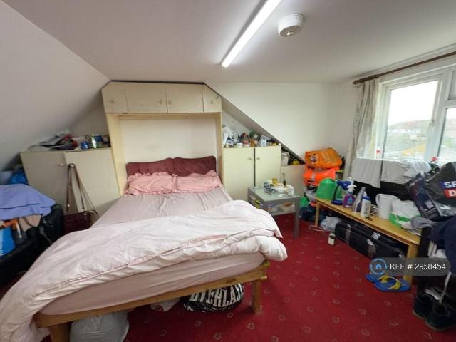 Studio to rent