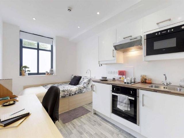 Studio to rent