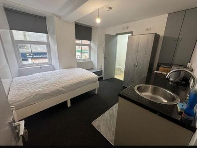 Studio to rent
