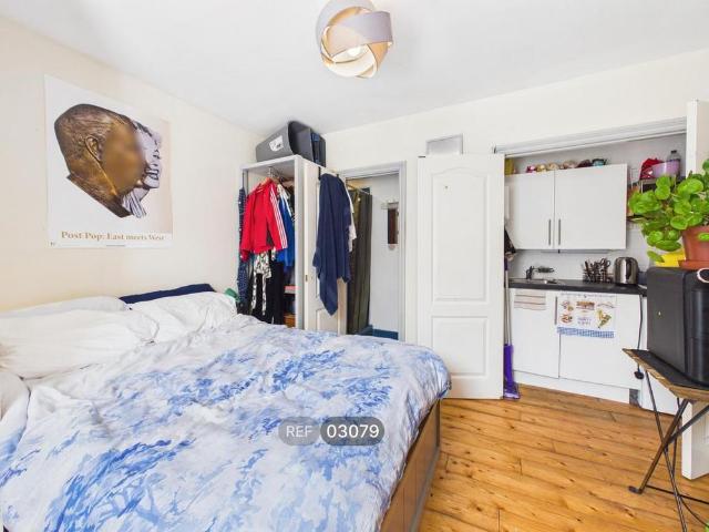 Studio to rent