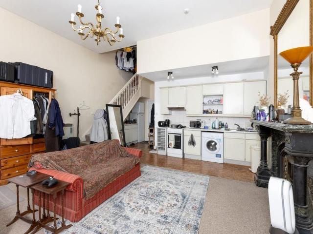 Studio to rent
