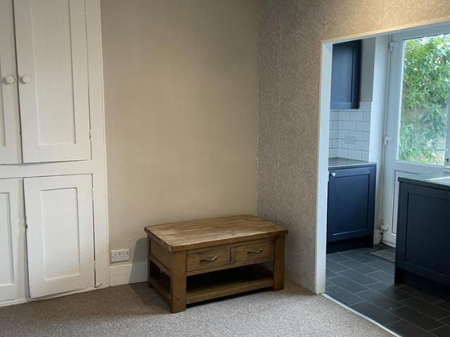 Studio to rent