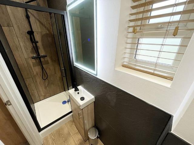 Studio to rent
