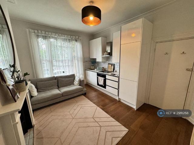 Studio to rent