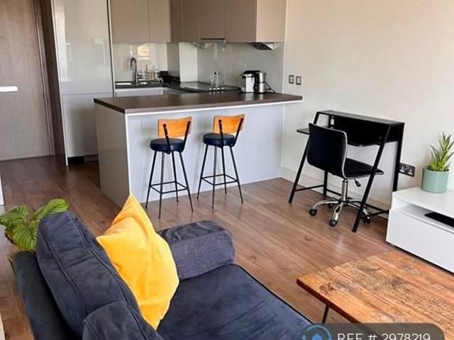 Studio to rent