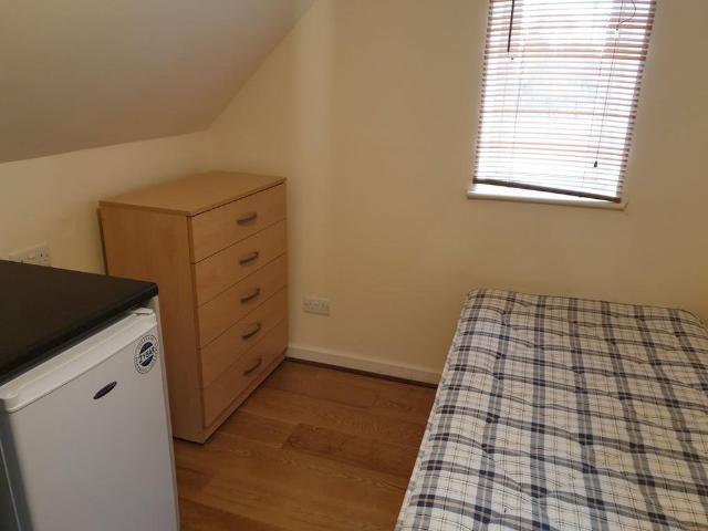 Studio to rent