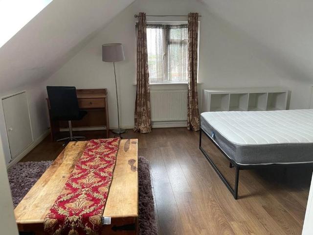 Studio to rent