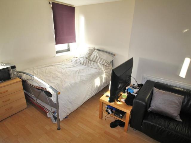 Studio to rent