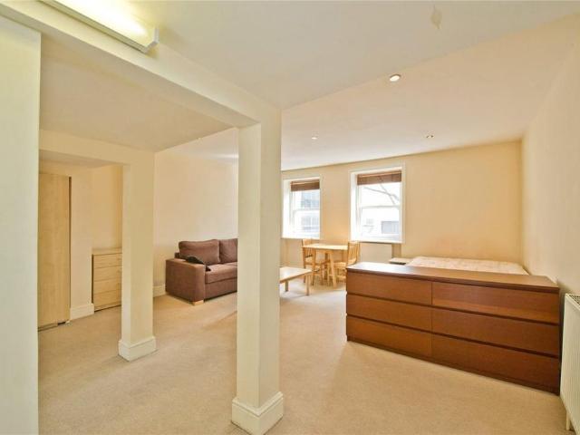 Studio to rent