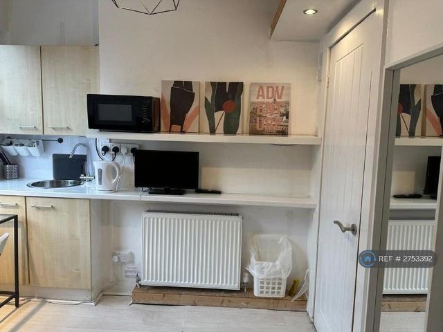 Studio to rent