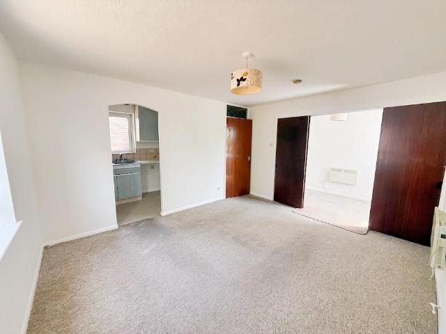 Studio to rent