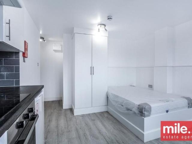 Studio to rent