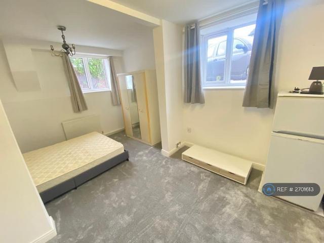 Studio to rent