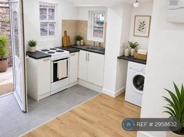 Studio to rent