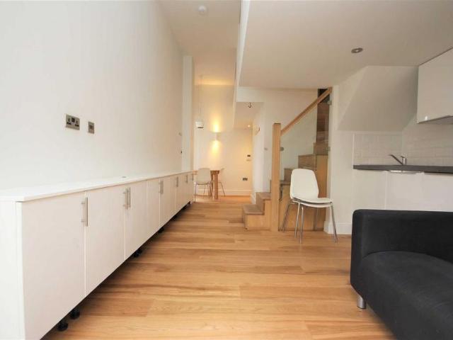 Studio to rent