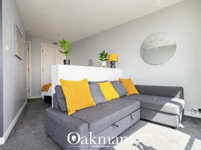 Studio to rent