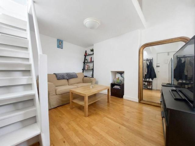 Studio to rent