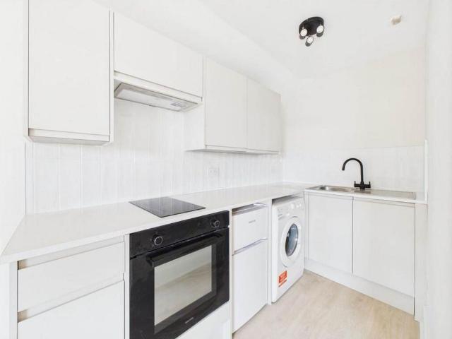 Studio to rent