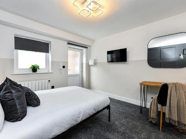 Studio to rent