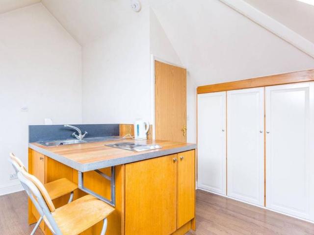 Studio to rent