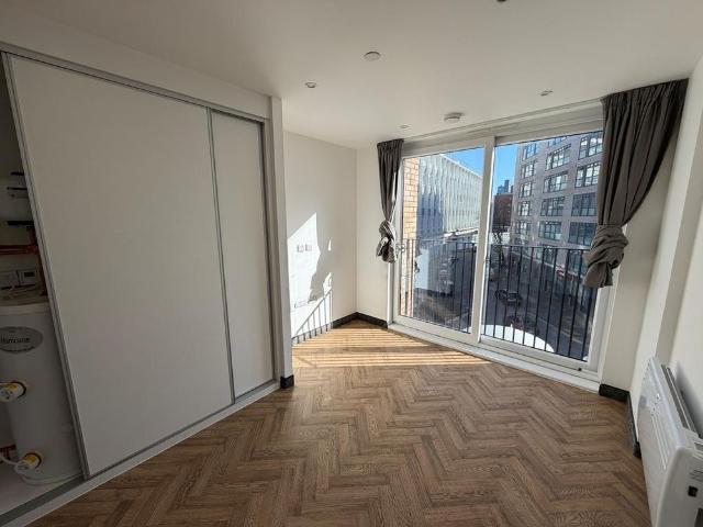Studio to rent