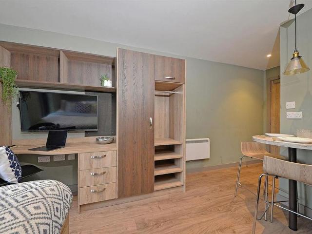 Studio to rent