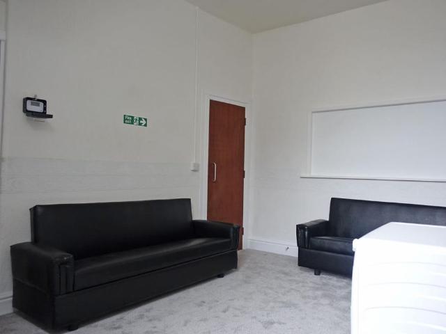 Studio to rent
