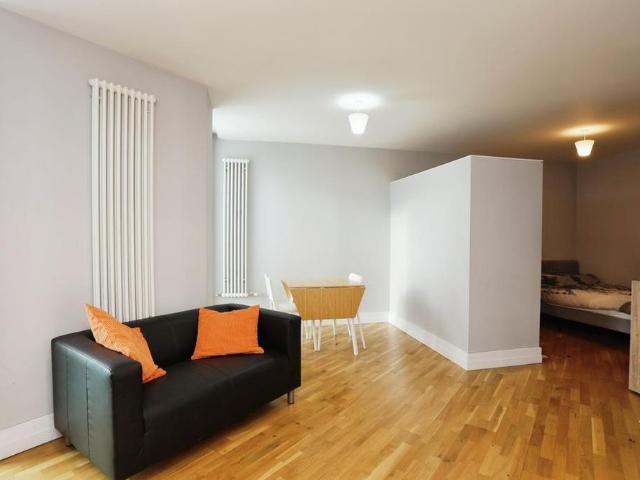 Studio to rent