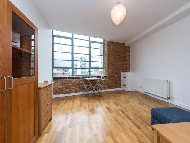 Studio to rent