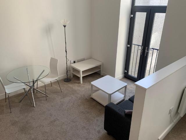 Studio to rent