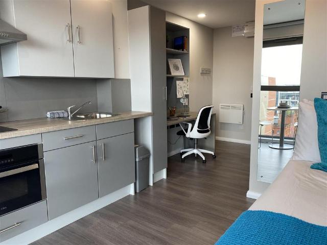 Studio to rent