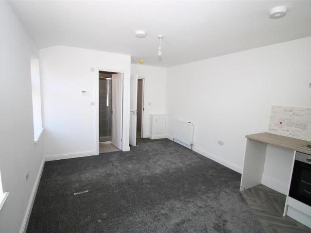 Studio to rent